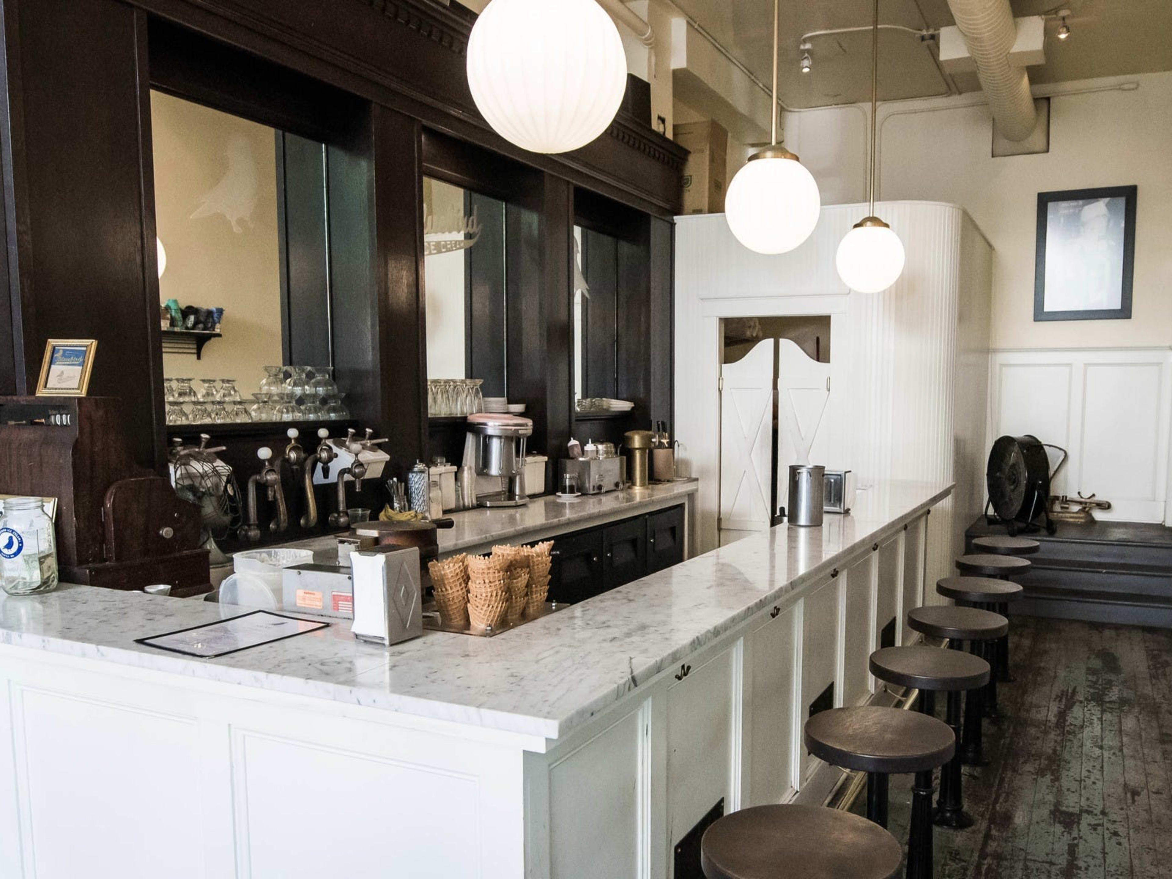 Hello Robin - Capitol Hill - Seattle - The Infatuation