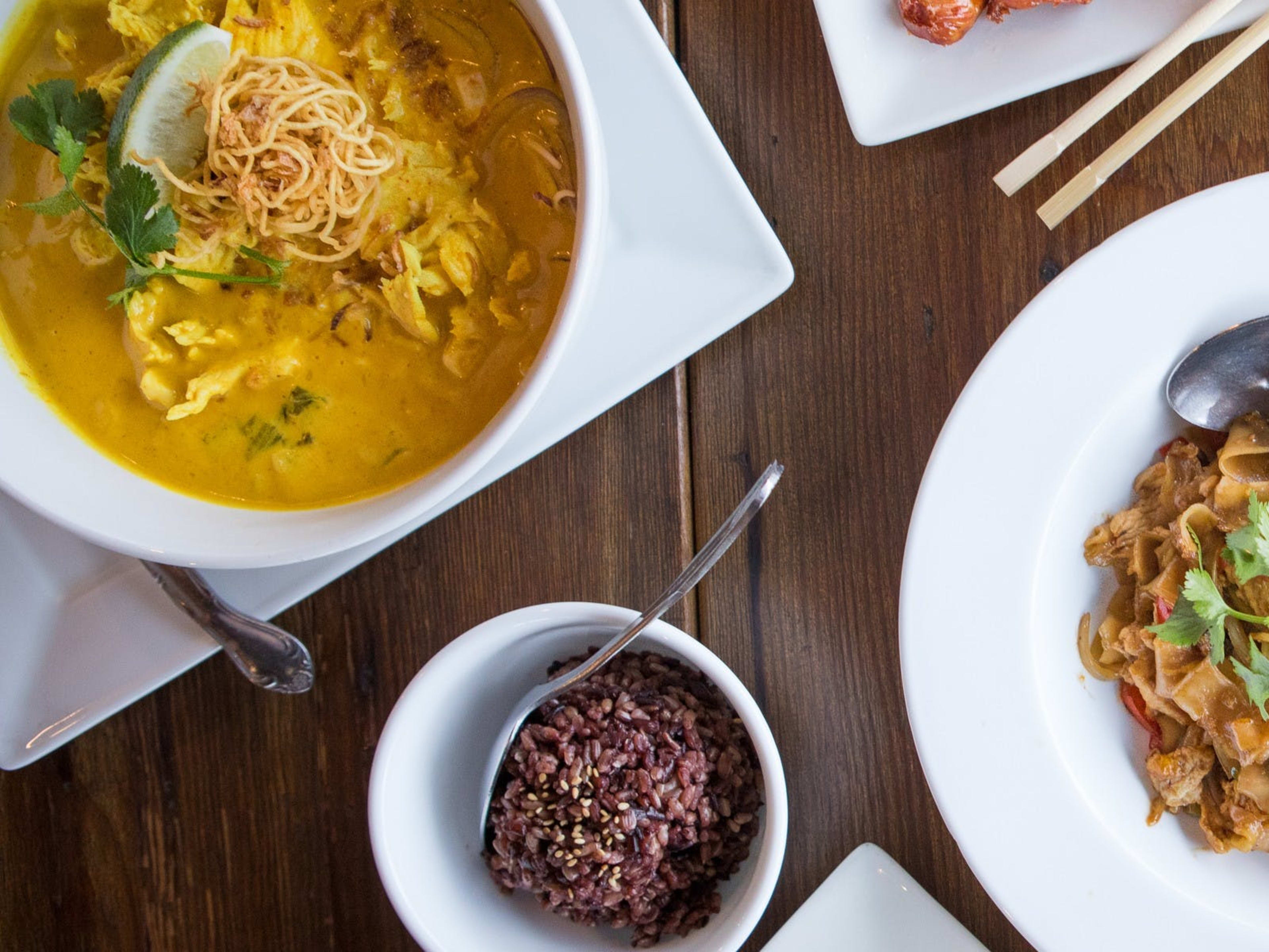 The Castaway - Burbank - Los Angeles - The Infatuation