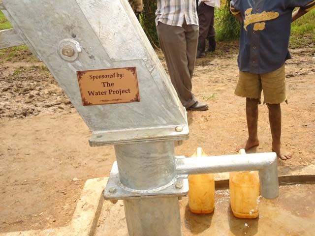 The Water Project: Rwanda - Bushoga Community Well