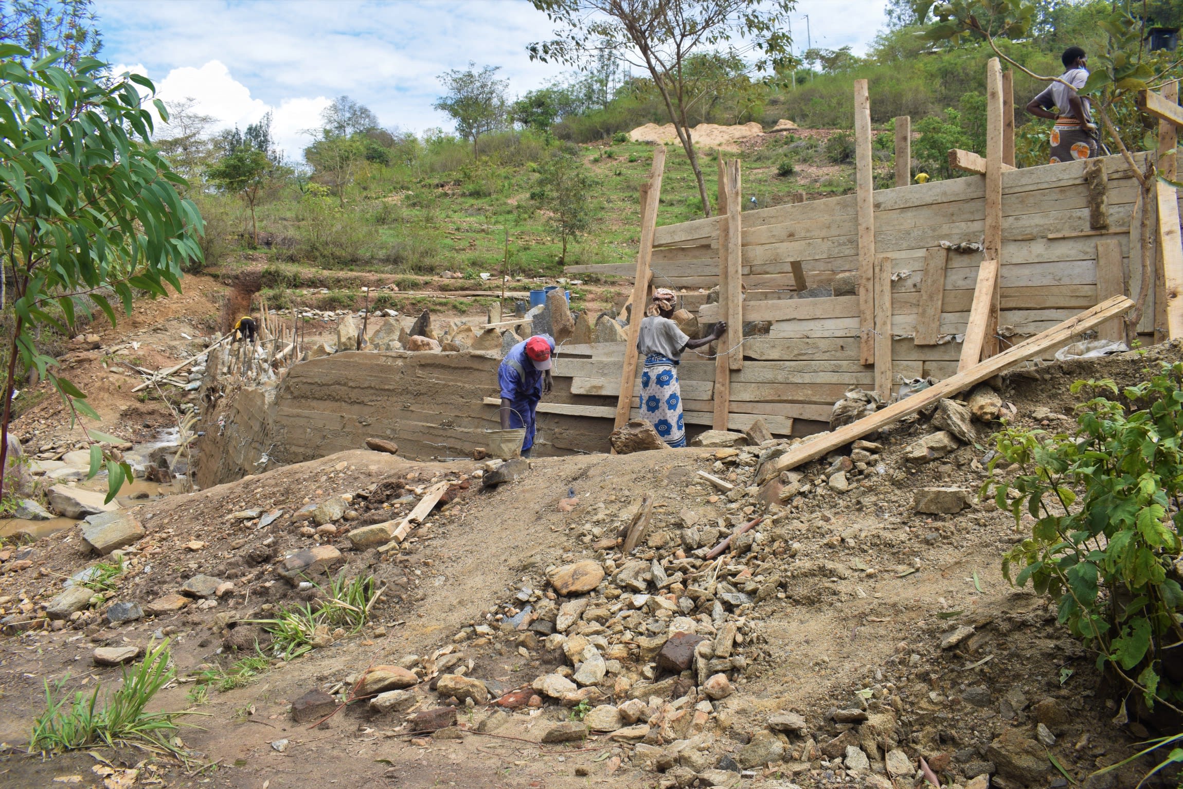 The Water Project: Kenya - Kyamwau Community B
