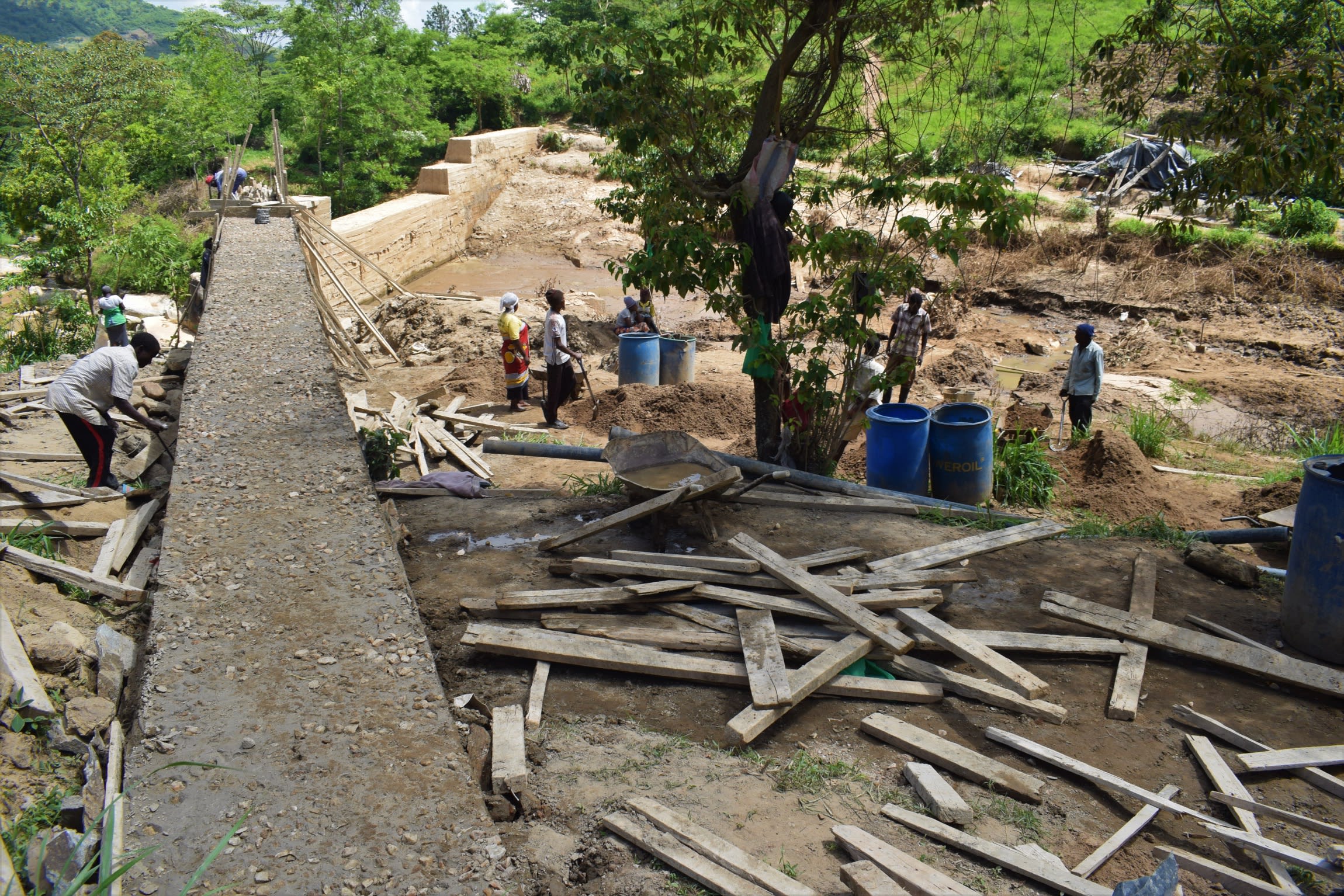 The Water Project: Kenya - Kyamwau Community B