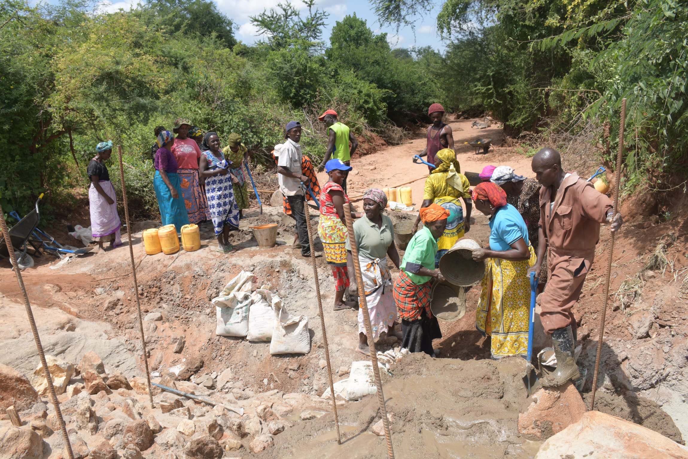 The Water Project: Kenya - Mukikanda Community 1A
