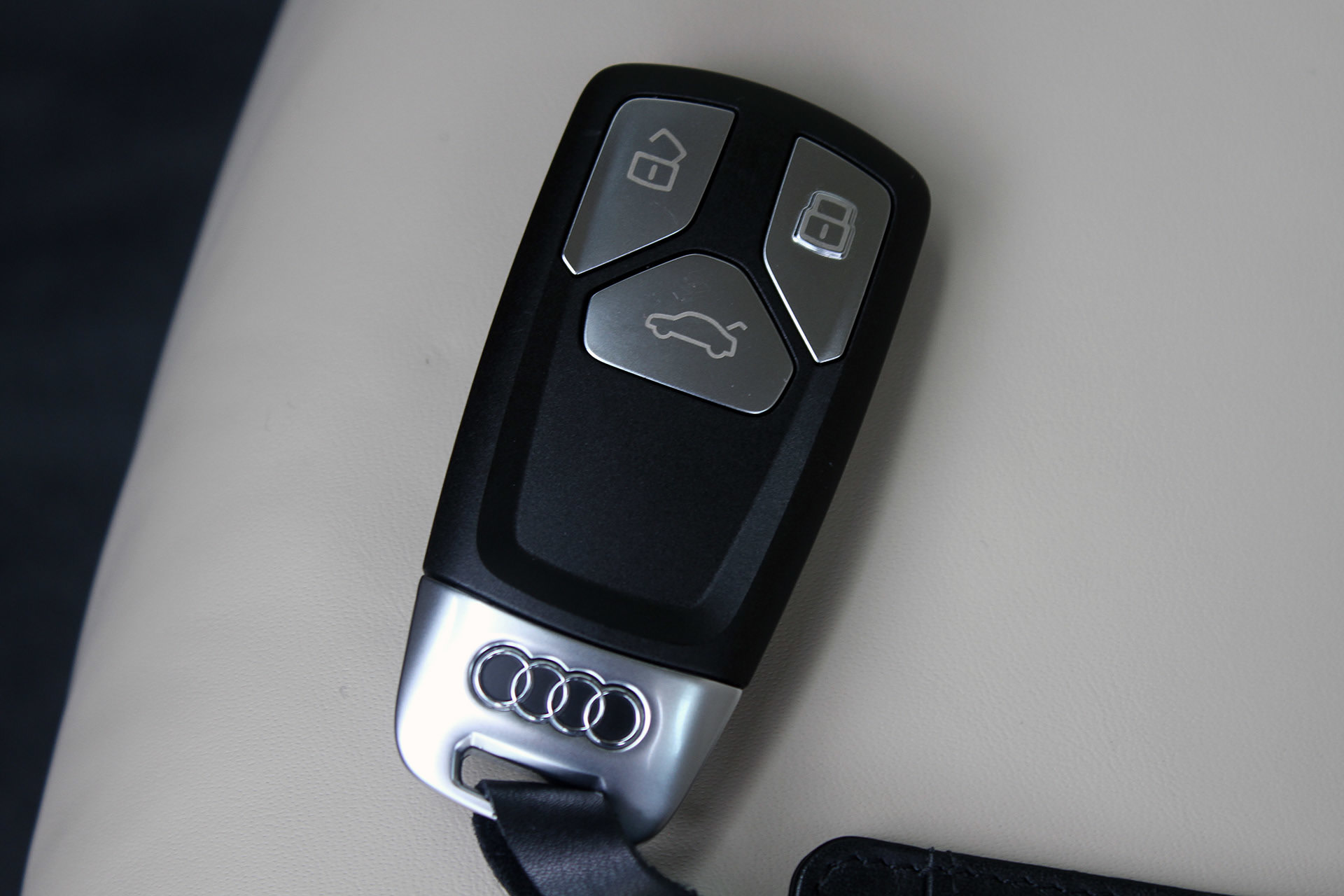 Lose Your Car Key Fob? Replacing It Could Cost More Than a New iPhone ...