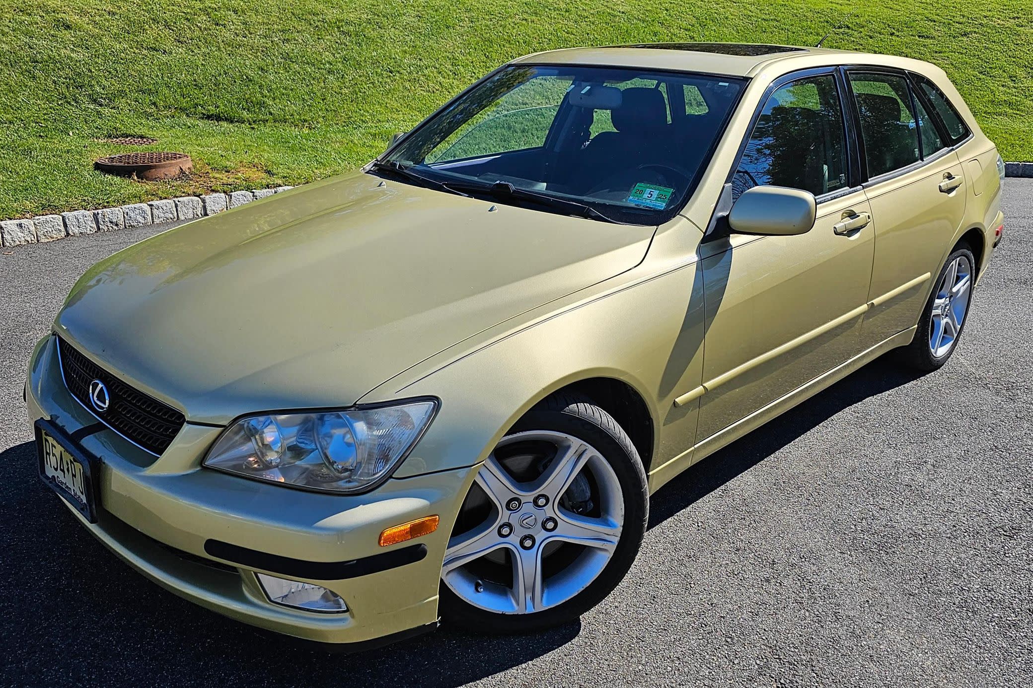 Top 10 Lexus Colors Ever Made: Structural Blue to Platinum - Autoblog