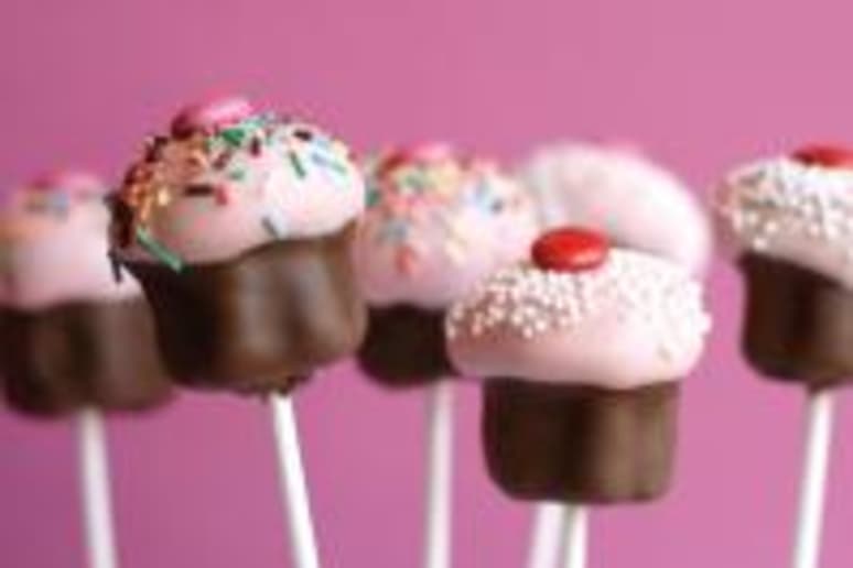 Bakerella's Cake Pops Recipe by Angie Dudley