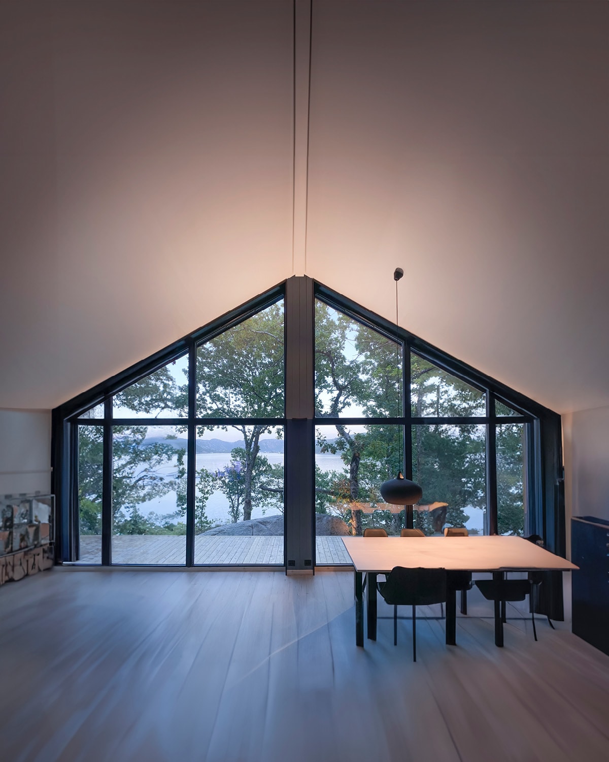 SLC Illumin8 The Light Group