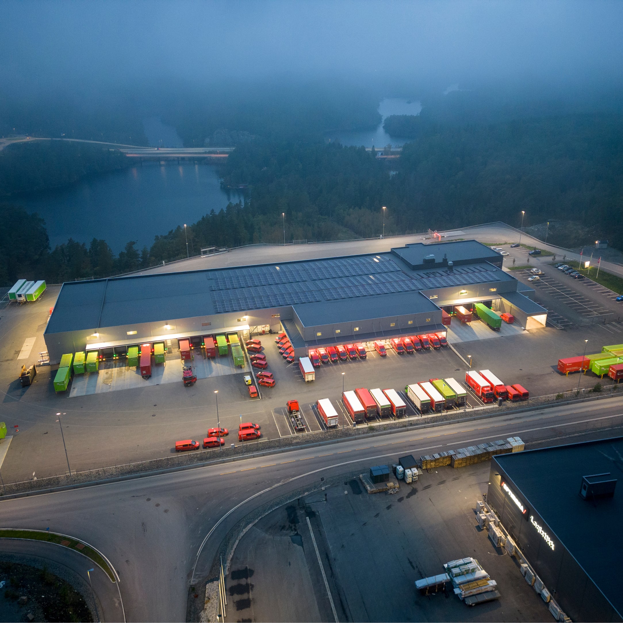 SLC Lite: Cost-Effective Floodlight with Solid Build Quality for ...