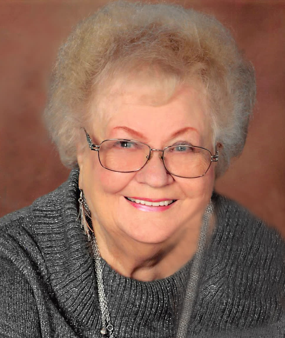 Obituary & Life Story for Deloris "Dee" Dorene Petersen Fowler | Online ...