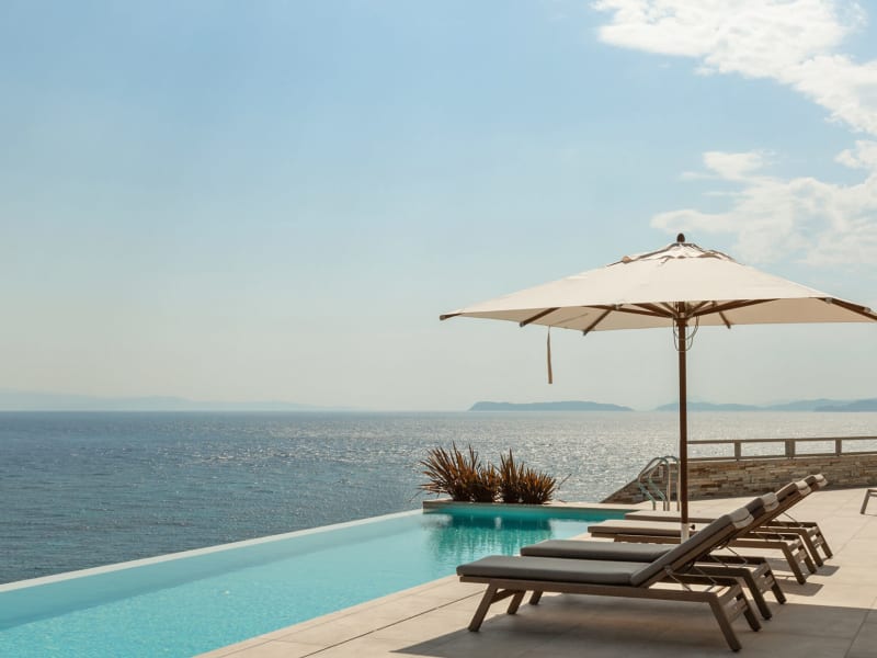 Luxury Villas in the Sporades Islands for Rent