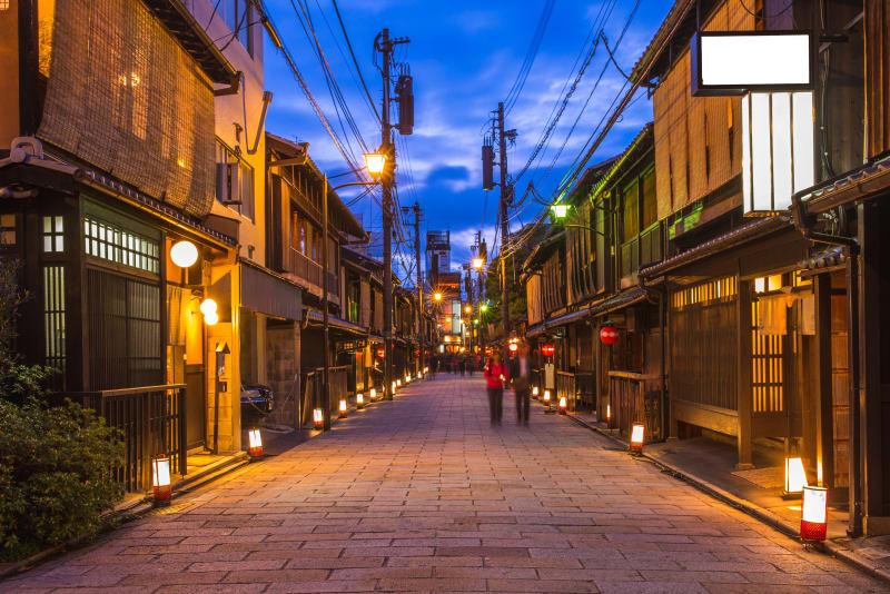Gallery - Kyoto Gion Night Walk Small Group Guided Walking Tour - 3 Hour