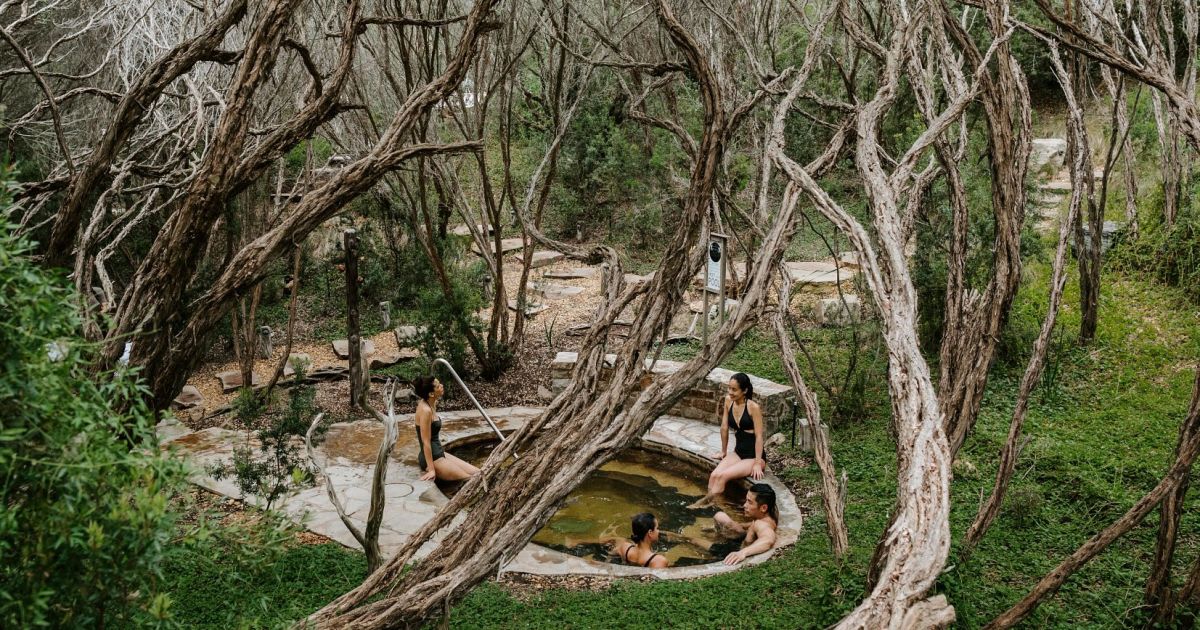 The 8 Best Hot Springs and Pools in Australia | maui Motorhomes AU