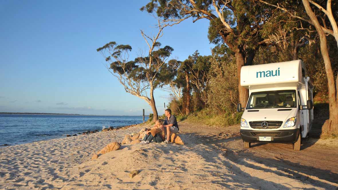 4 Berth Motorhome Hire - Beach | maui Campervans Australia