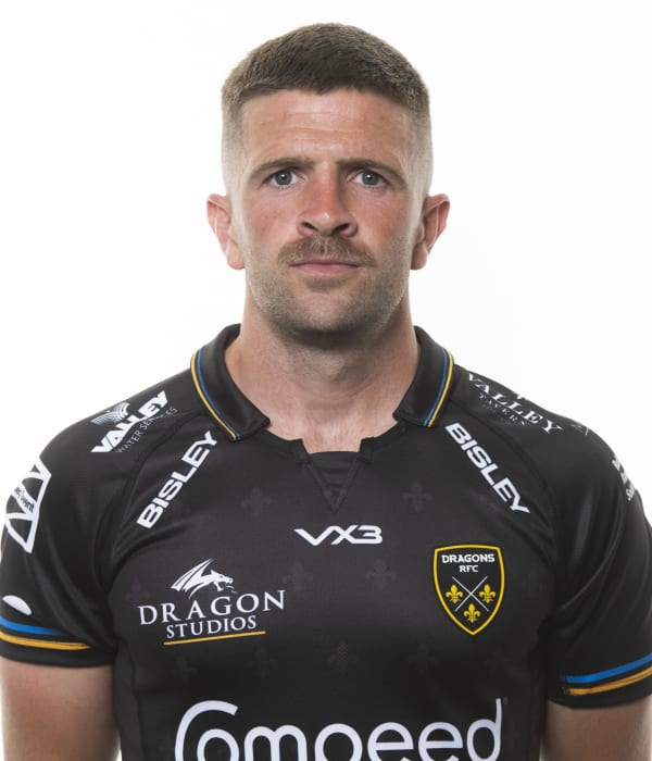 Lewis Jones | Dragons Player