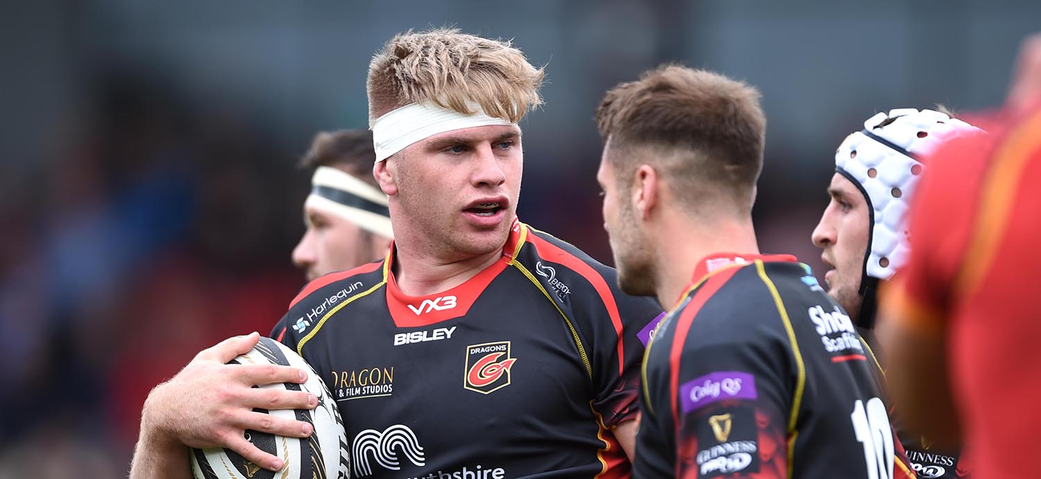 Dragon News : Wainwright wins at Argus Sports Awards