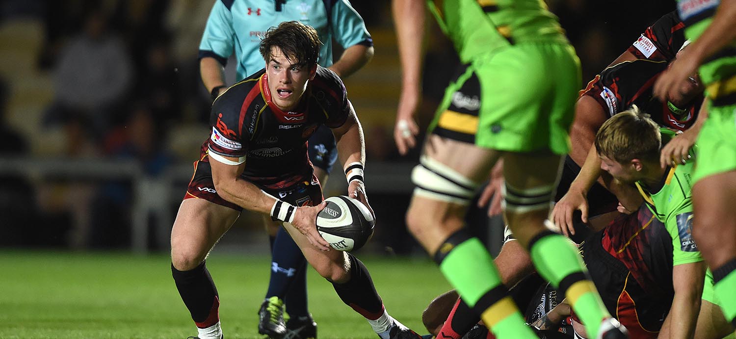 Dragon News : Scrum half Davies to join Pirates