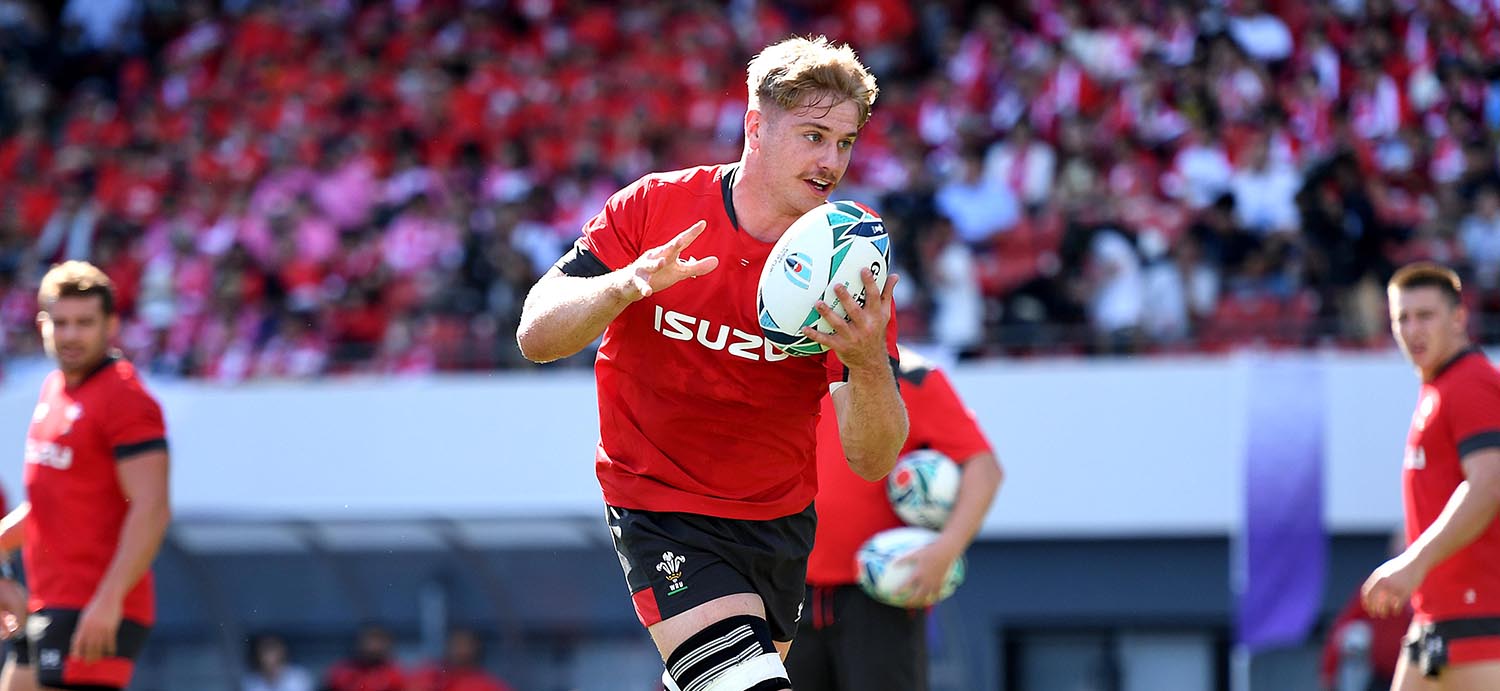 Dragon News : Wainwright enjoying Japanese experience