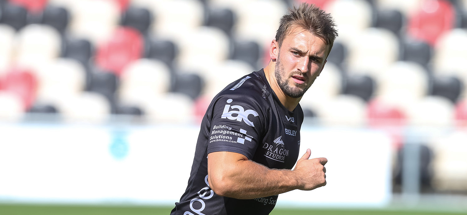 Dragon News : Griffiths returns for Glasgow clash