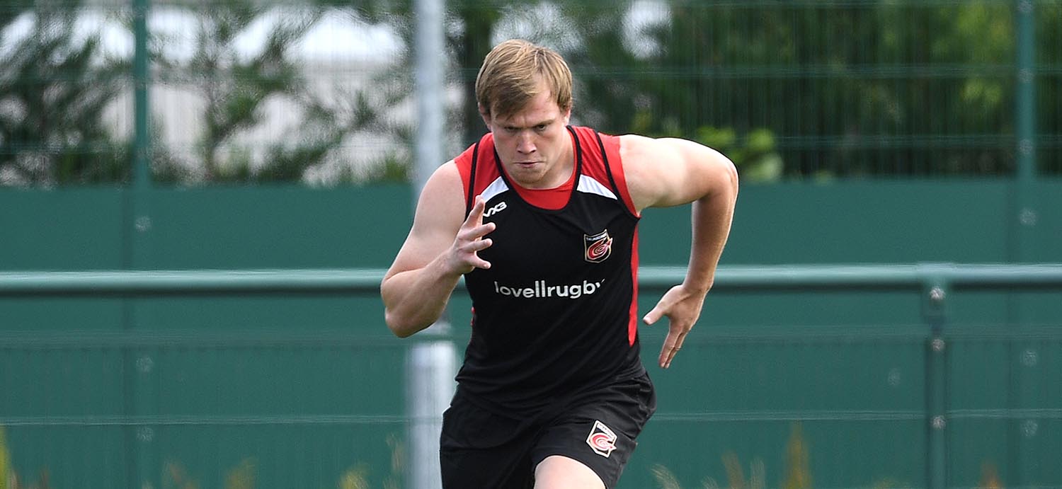 Dragon News : Roberts praise for fellow newcomer Tompkins