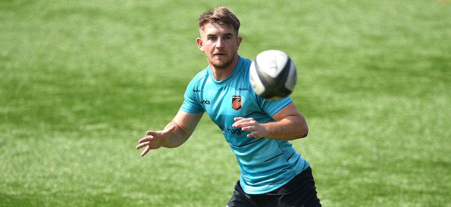 Dragon News : Loan Watch: Robson Stars in Pirates Win