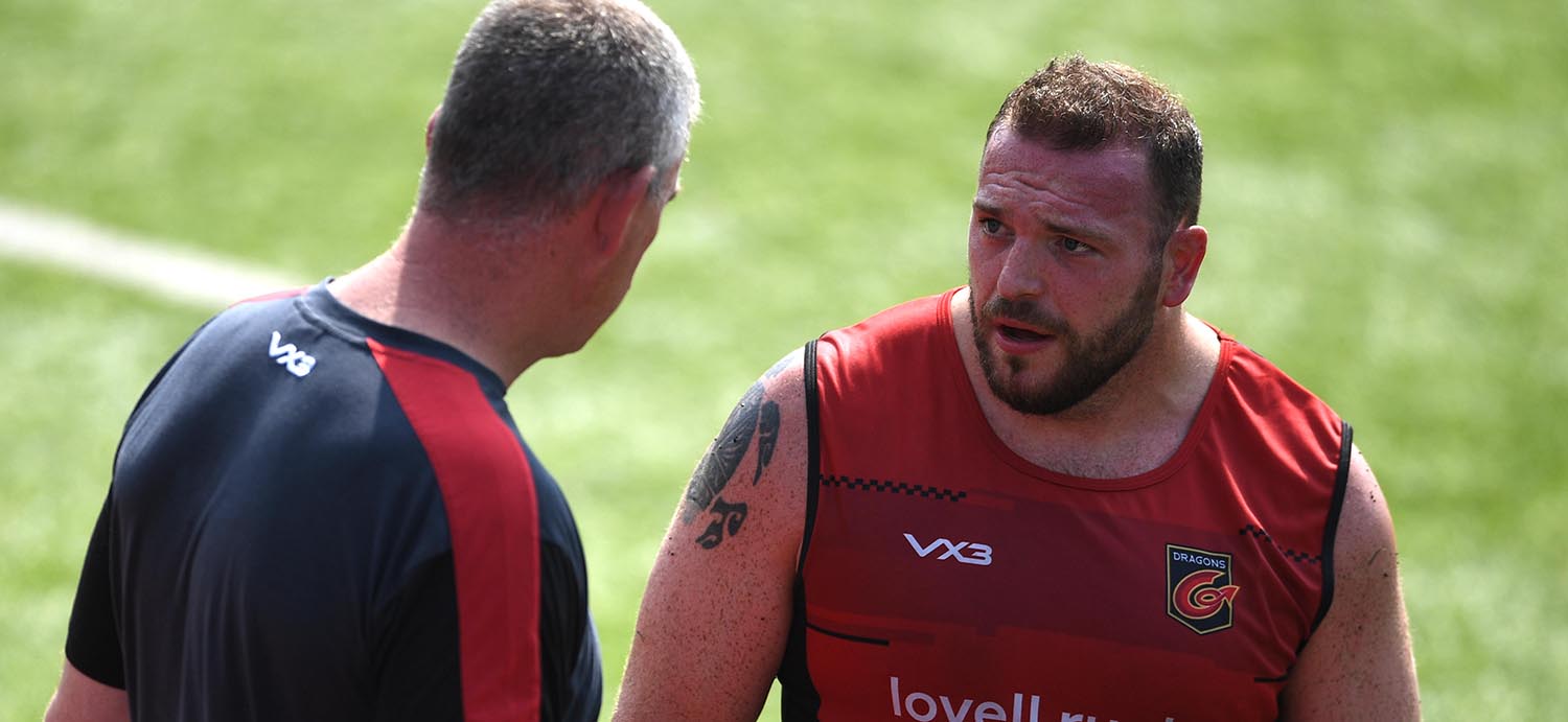 Dragon News : Dragons TV: Bateman arrives at Dragons