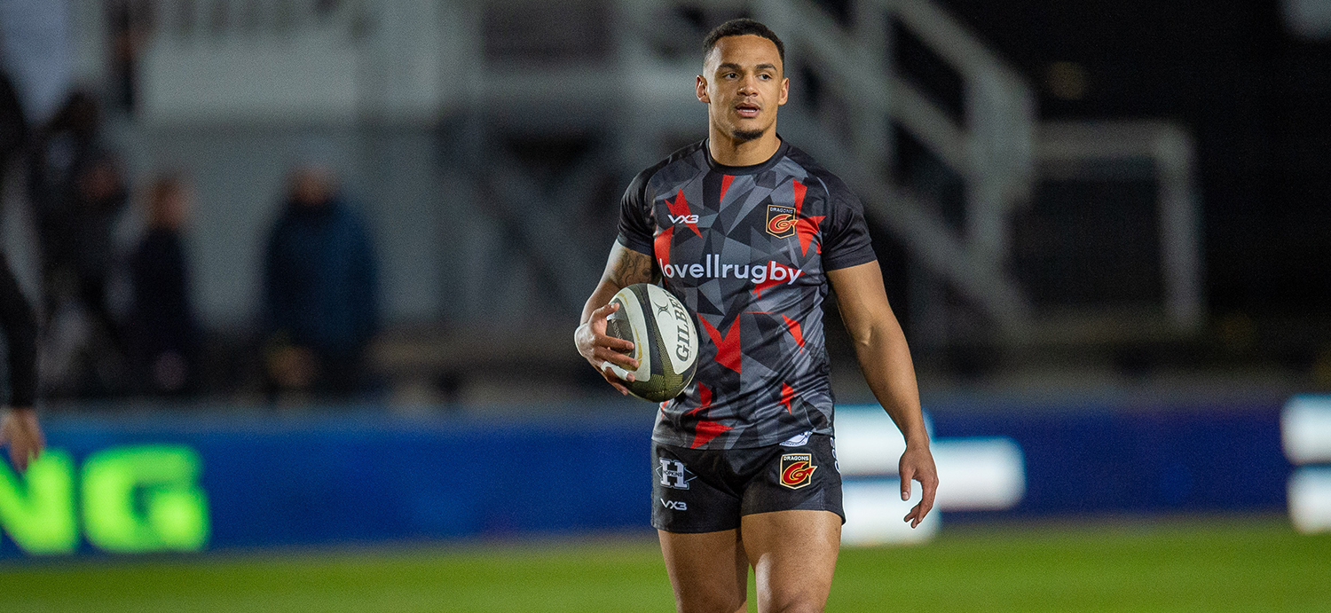 Dragon News : Ash ready to join 100 Club