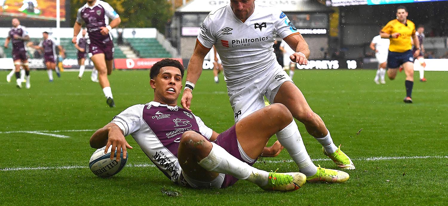 Dragon News : Dyer dedicates win to 'unbelievable' fans