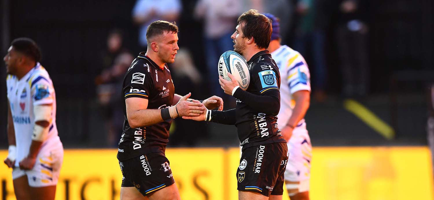 Dragon News : Waino delighted by controlled display