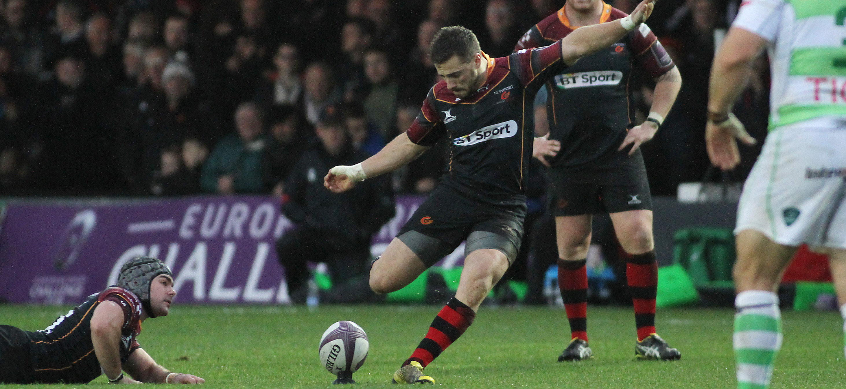 Dragon News : Flashback: Jones Fires Dragons to Pau Victory