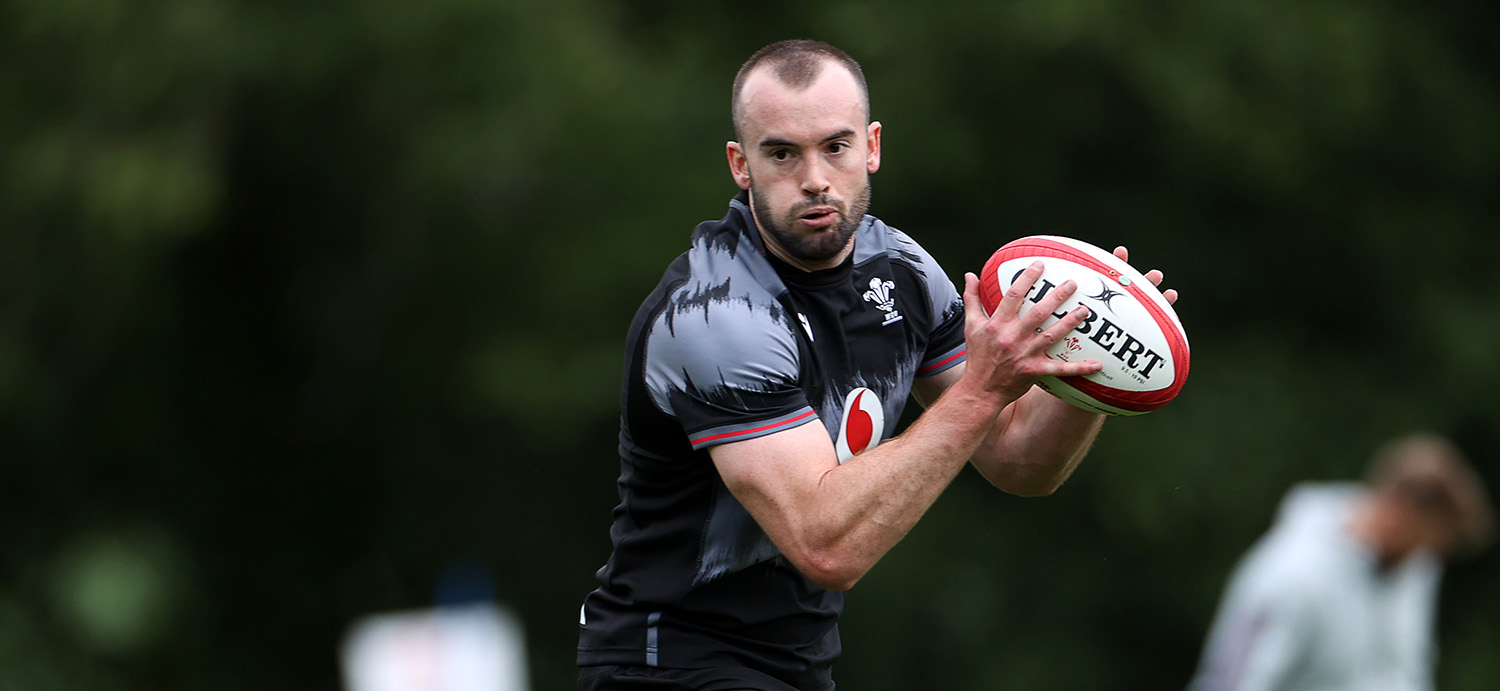 Dragon News : Exciting talent Evans to join Dragons