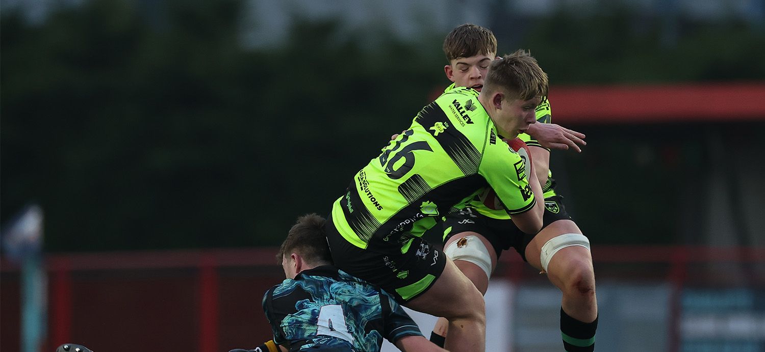 Dragon News : Hall Leads Dragons U18s In Opener