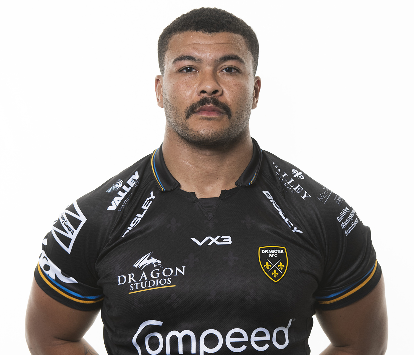 Leon Brown | Dragons Player