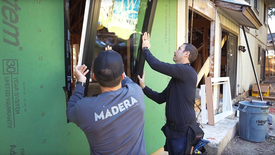 Installing a Jeld-Wen Auraline window on a Huber Zip System