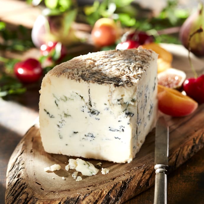 Buffalo Blue Cheese by Muntanyola - 12.3 Ounces