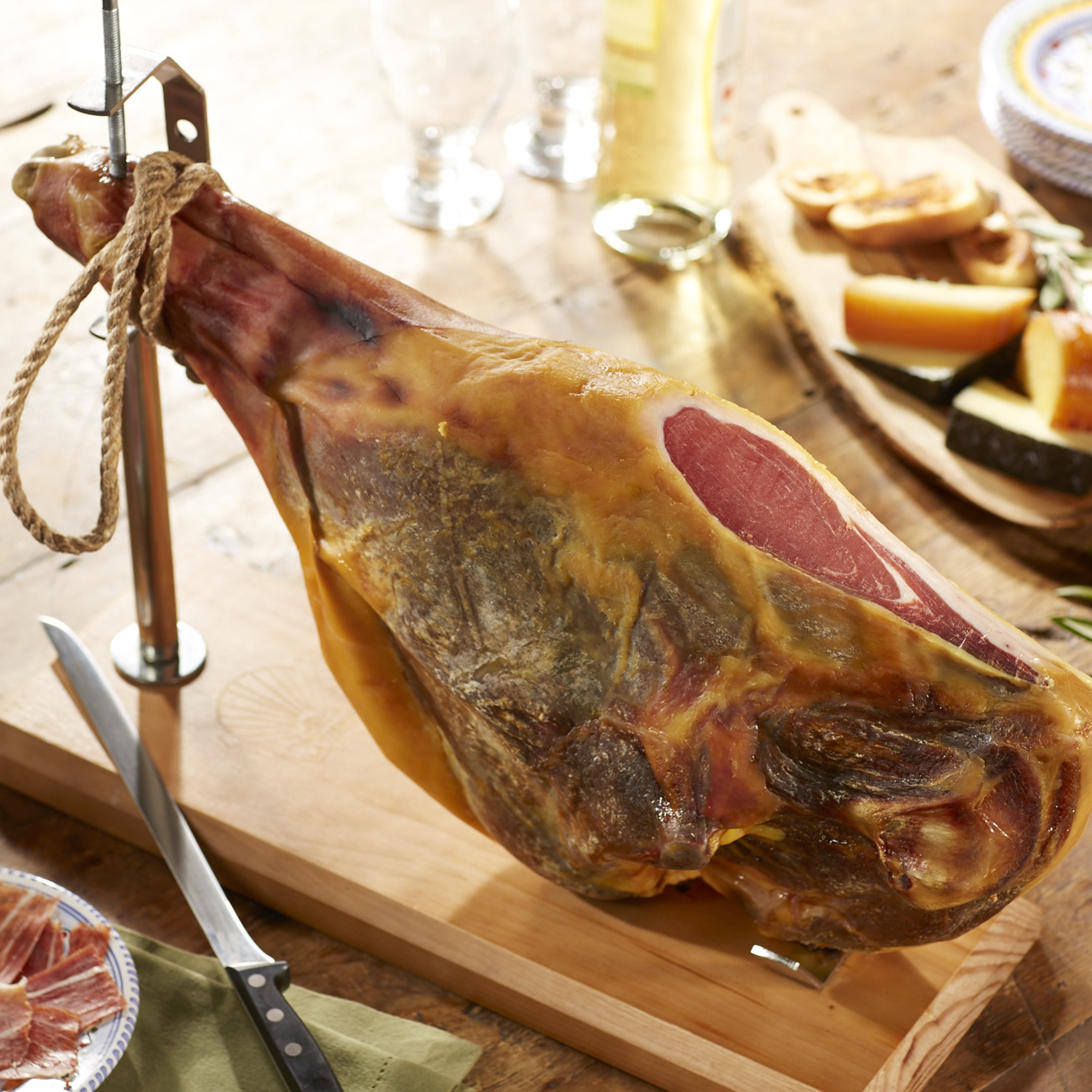 Serrano Bone-In Jamón - Peregrino - Jamon.com