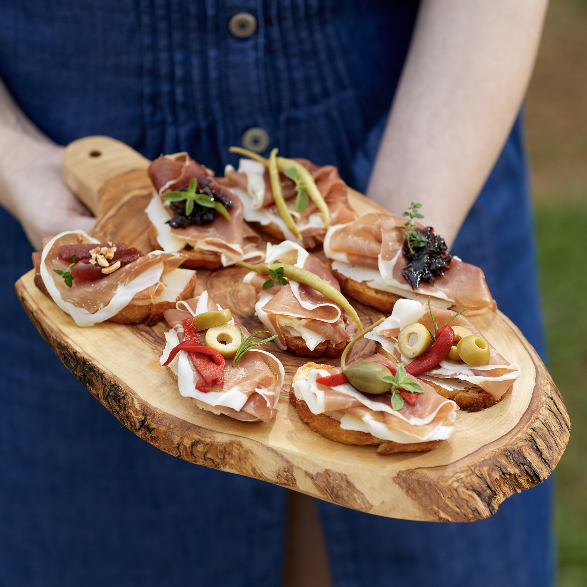 Shop Charcuterie Board Sampler with Olive Wood Board Online | La Tienda