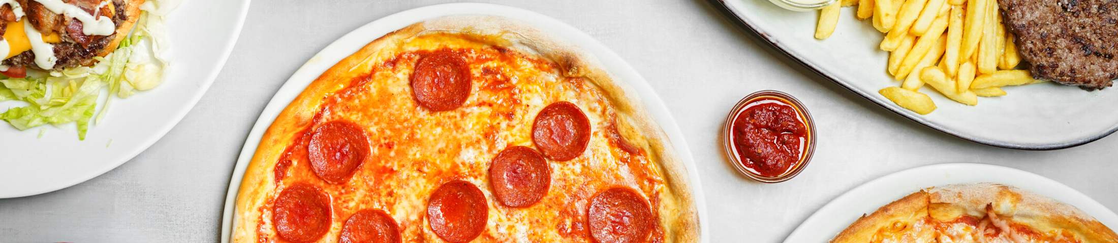 Solo Pizza Næstved - Online bestellen | Just Eat