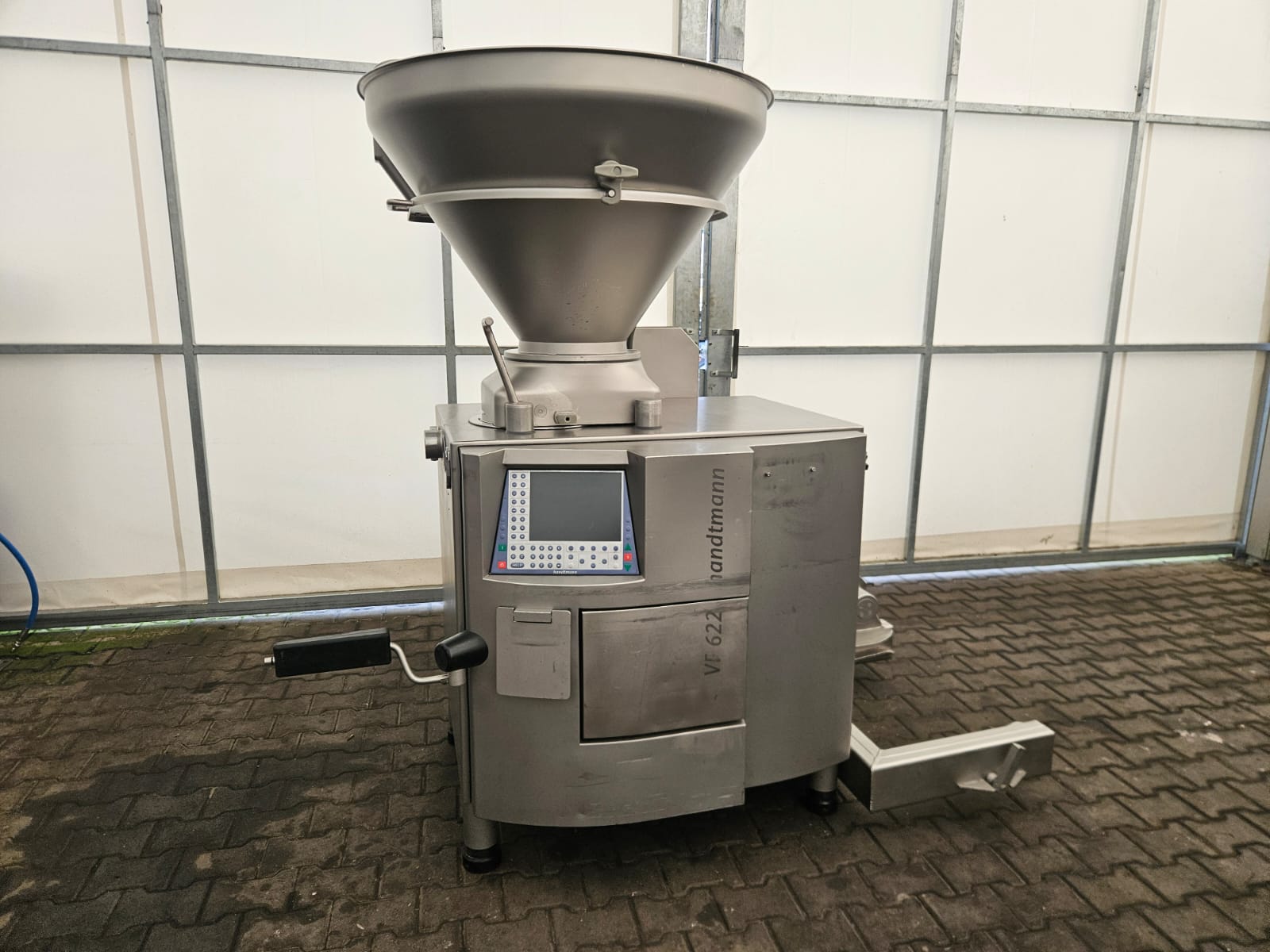 Handtmann VF 622 vacuum filler with mincer - Vacuum fillers/stuffers ...