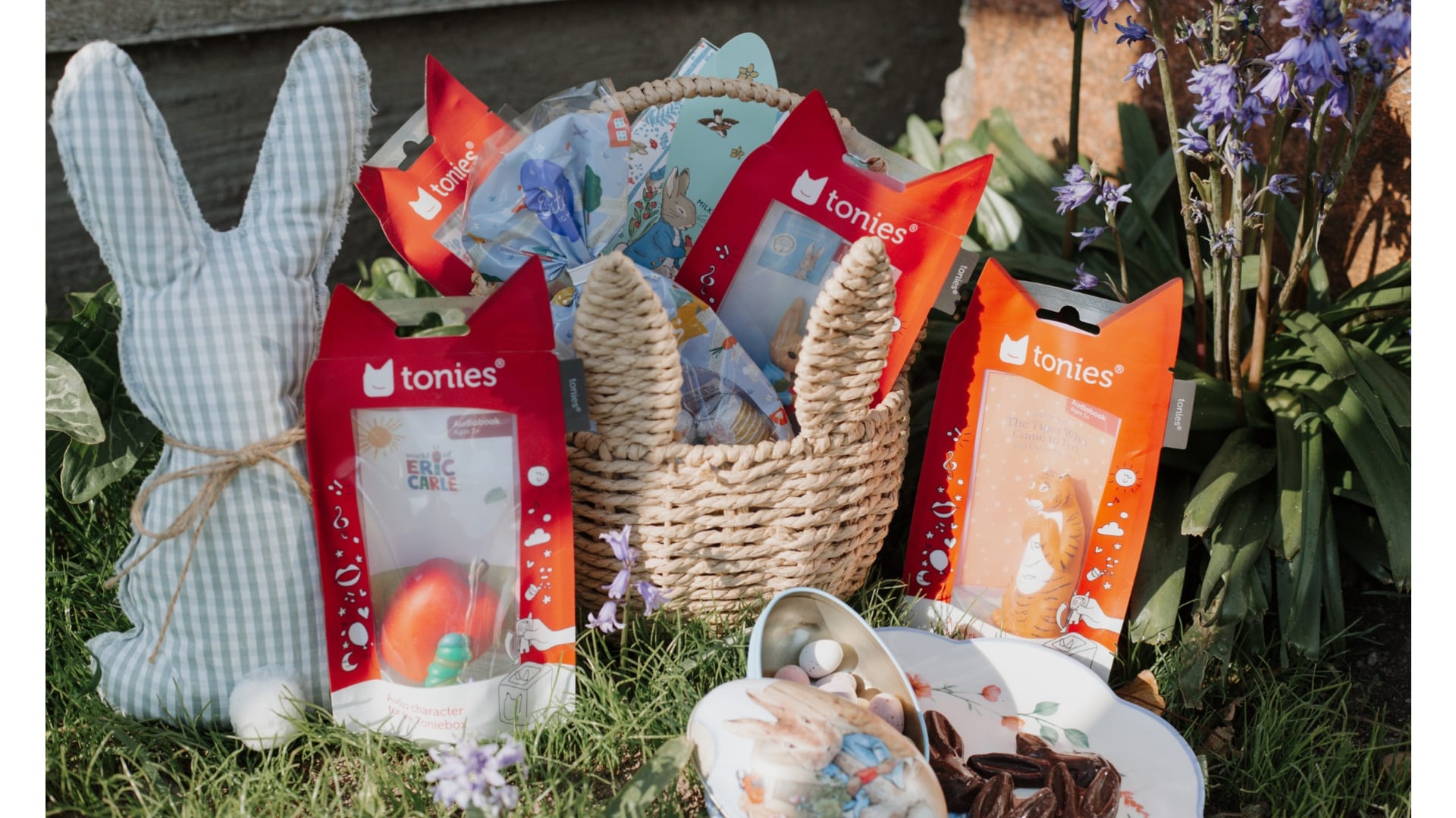 tonies® | 8 egg-citing Easter egg hunt ideas for kids