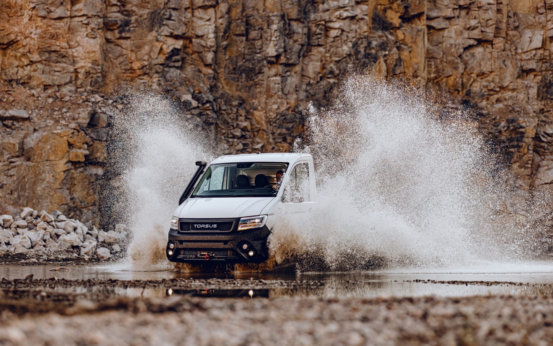 TORSUS Buses | High-Quality Photos and Videos