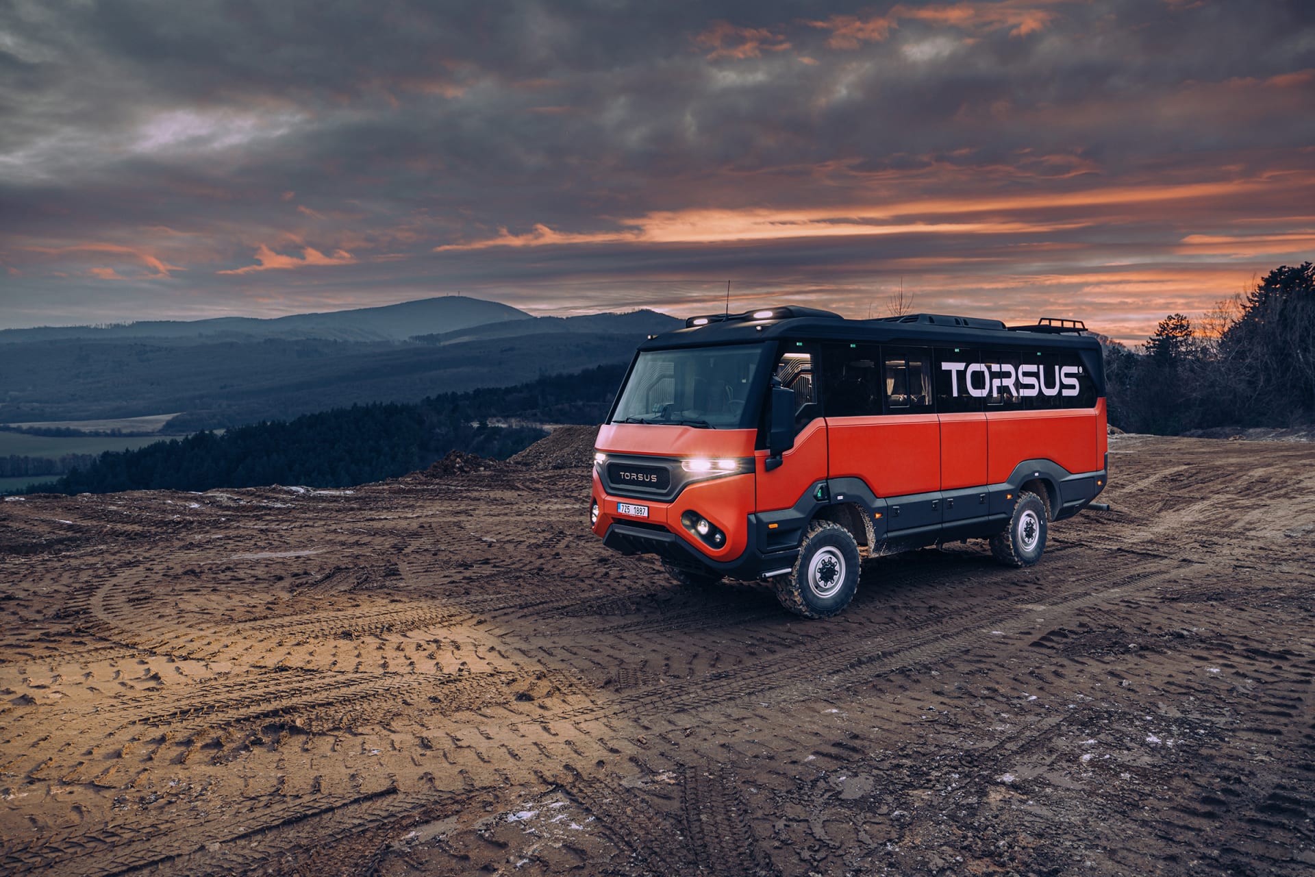 TORSUS Buses | High-Quality Photos and Videos