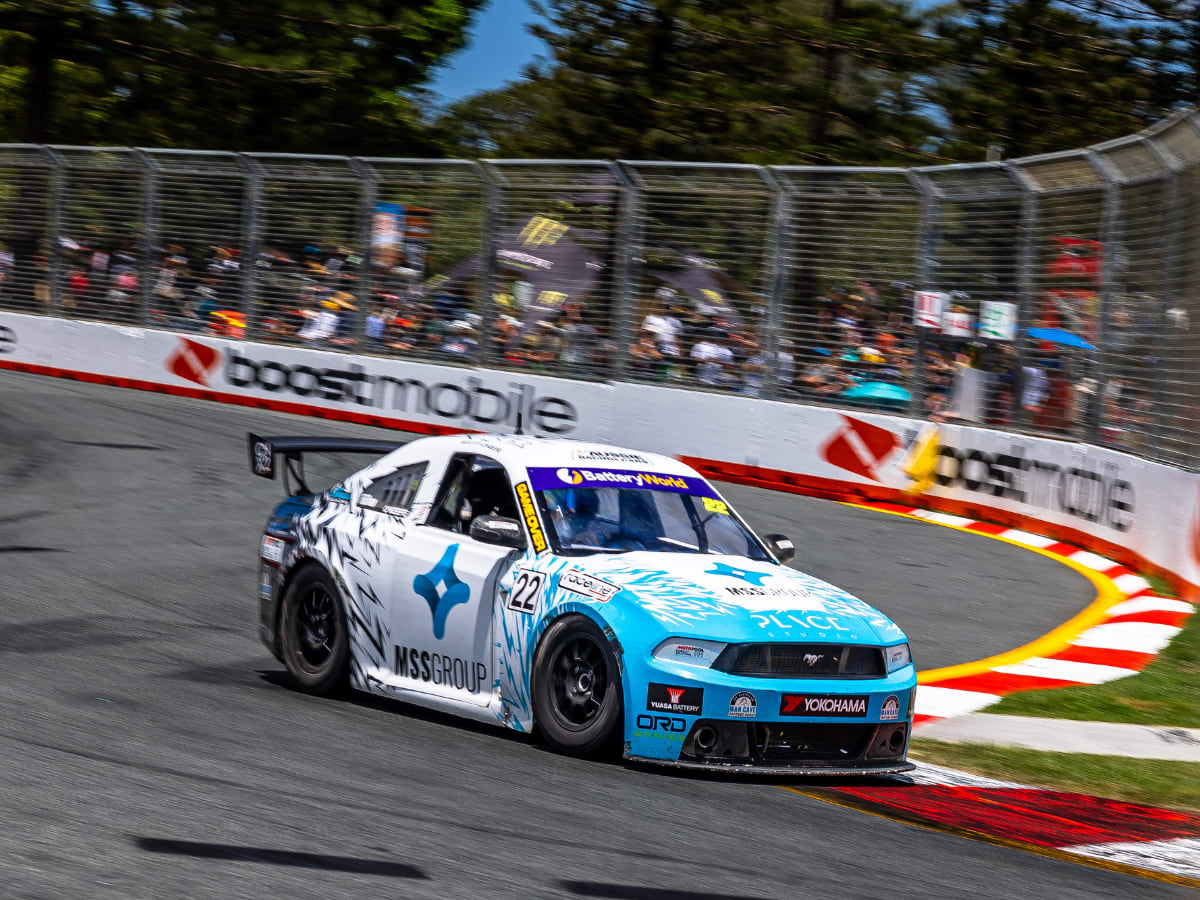 Battery World Aussie Racing Cars Super Series - Scott X Motopool | Motopool