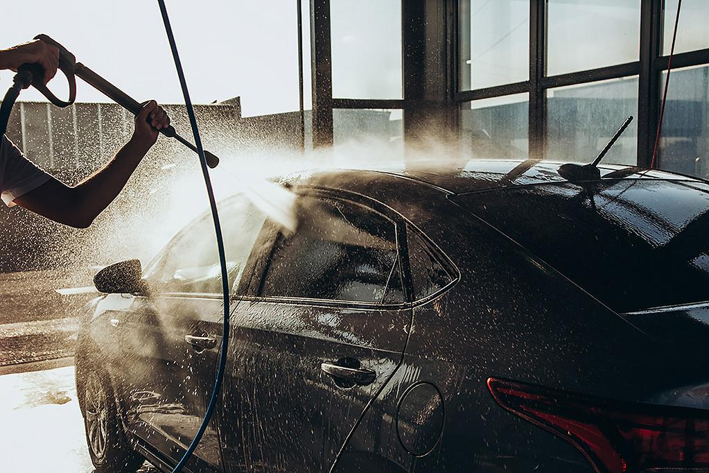 The Best Way to Wash Your Car: Auto, Laser, or Hand Wash? | Tynan Motors