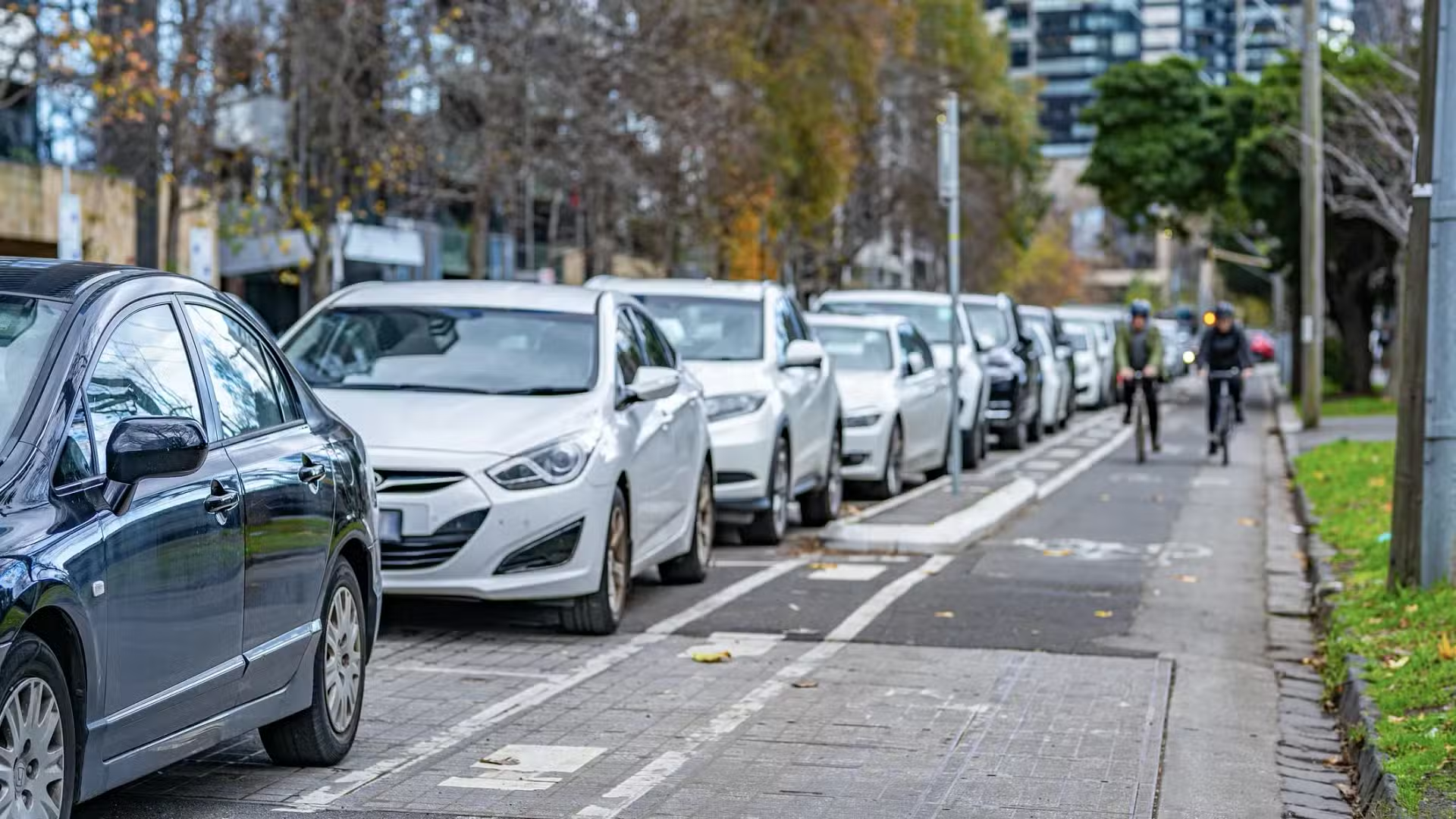How Far Can You Legally Park from the Gutter in Australia? — Parallel ...