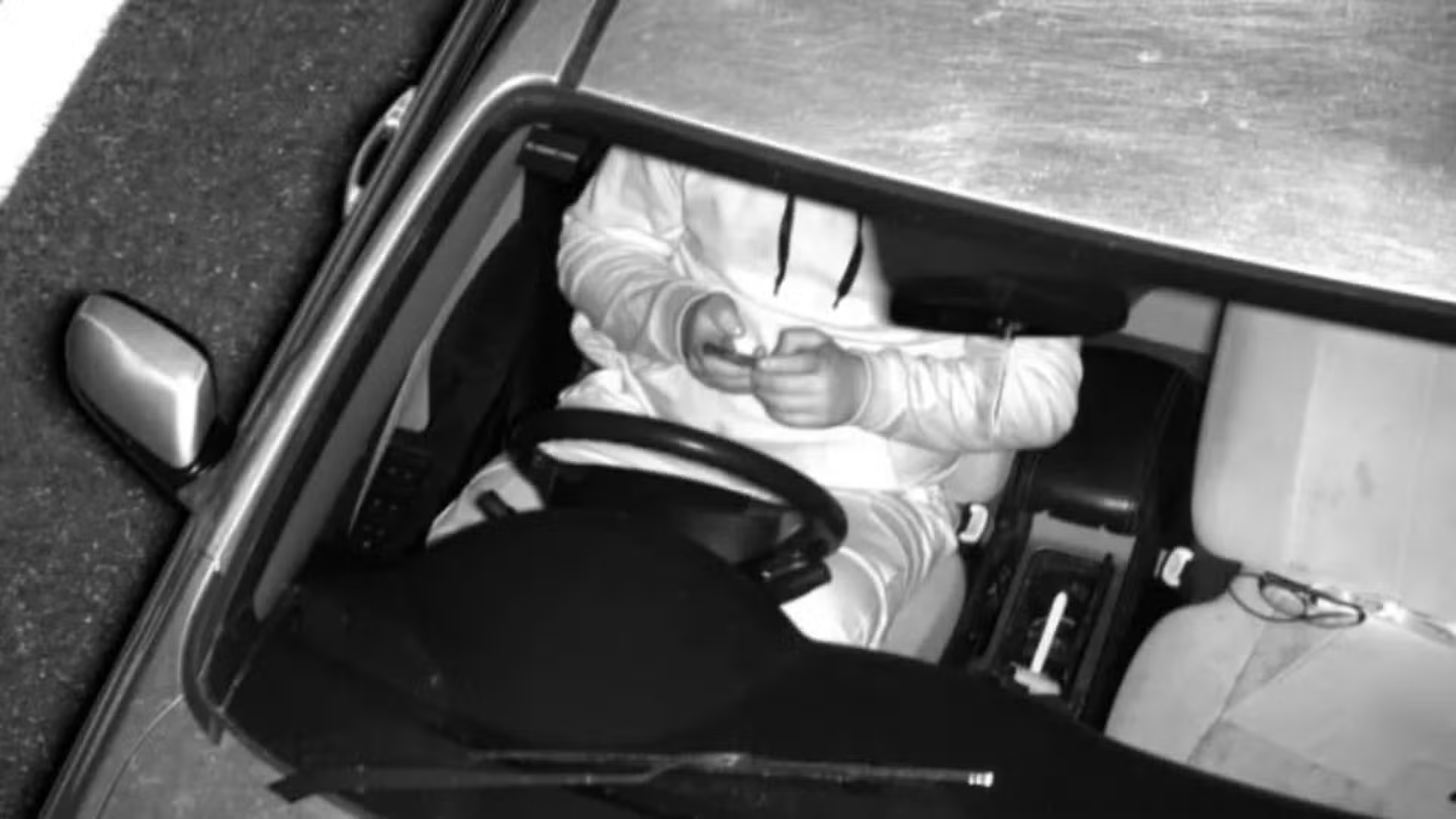 Over 10 000 Fines Issued For Mobile Phone Use Behind The Wheel In First