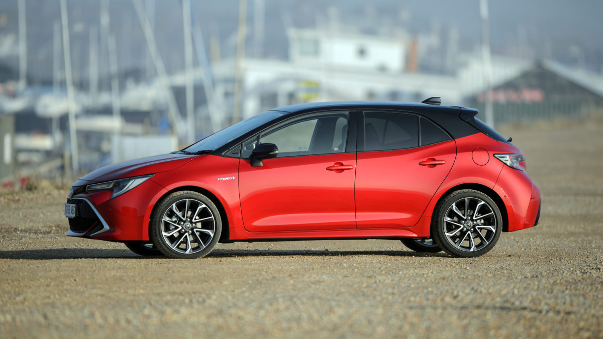 COOL COLOURS DISTINGUISH TOYOTA COROLLA HATCH UPDATE | Bill Robertson ...