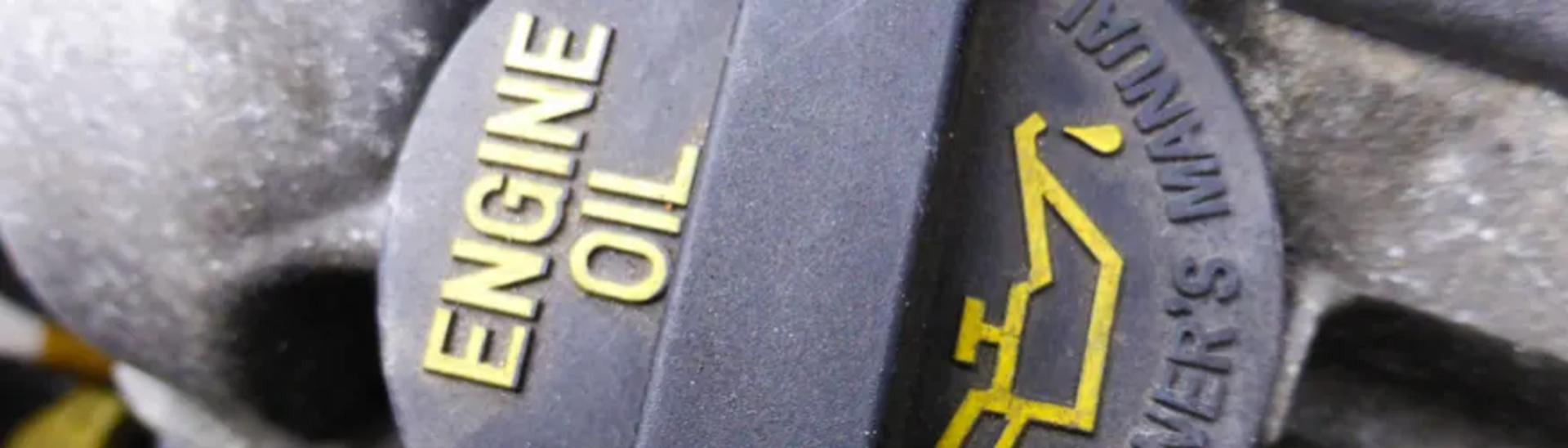 How to Choose the Right Engine Oil | Motorama