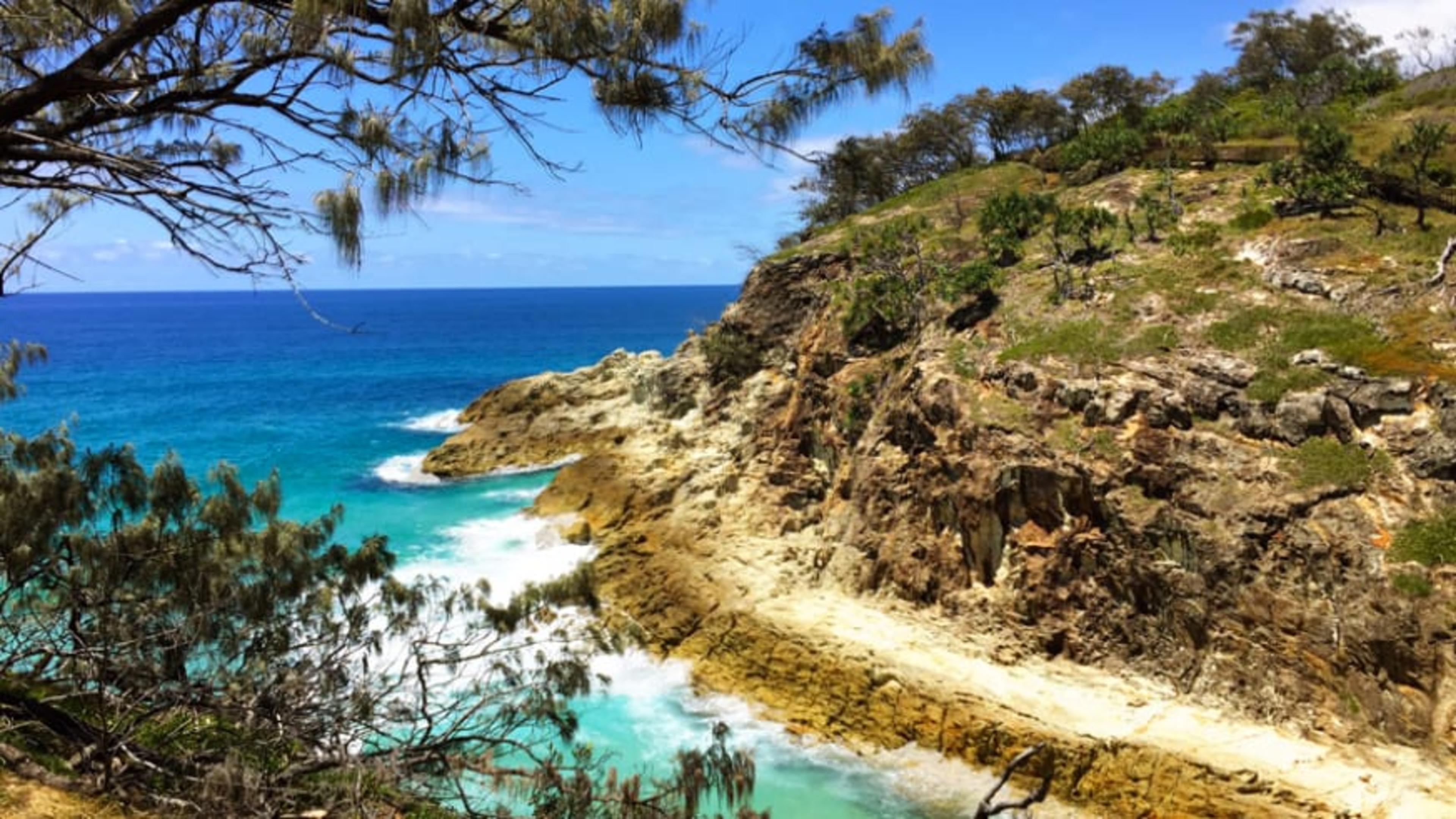 4X4XMORE Best Beaches: Stradbroke Island | Motorama