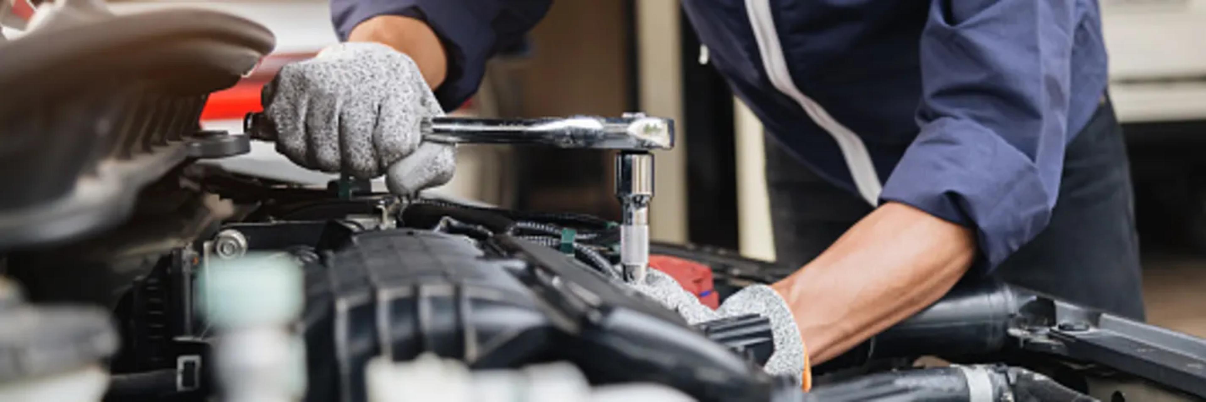 Service | Peter Warren Automotive