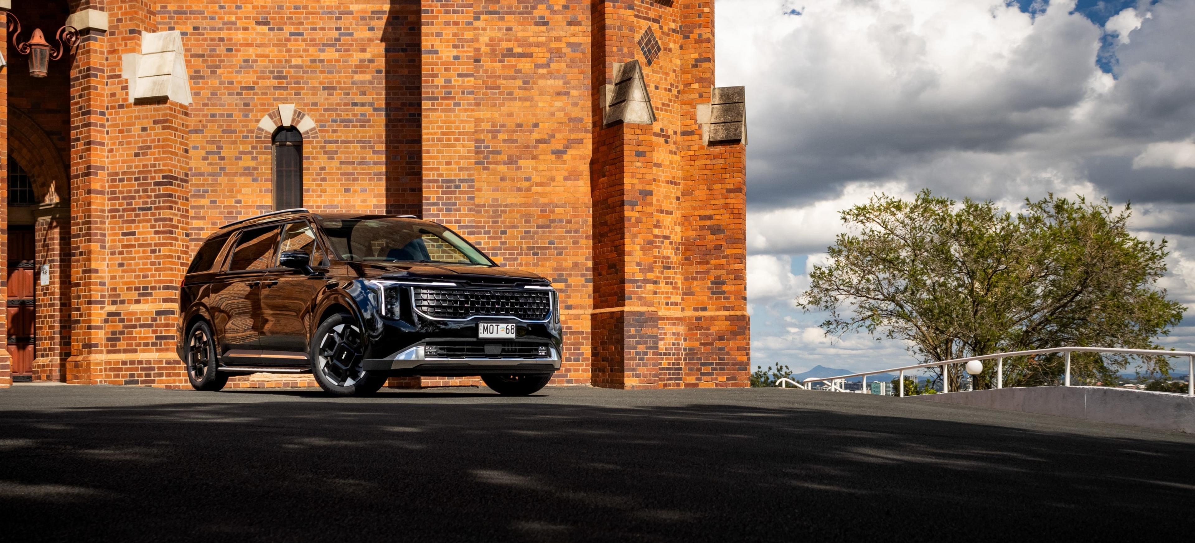 Review: MY25 Kia Carnival GT-Line | Motorama