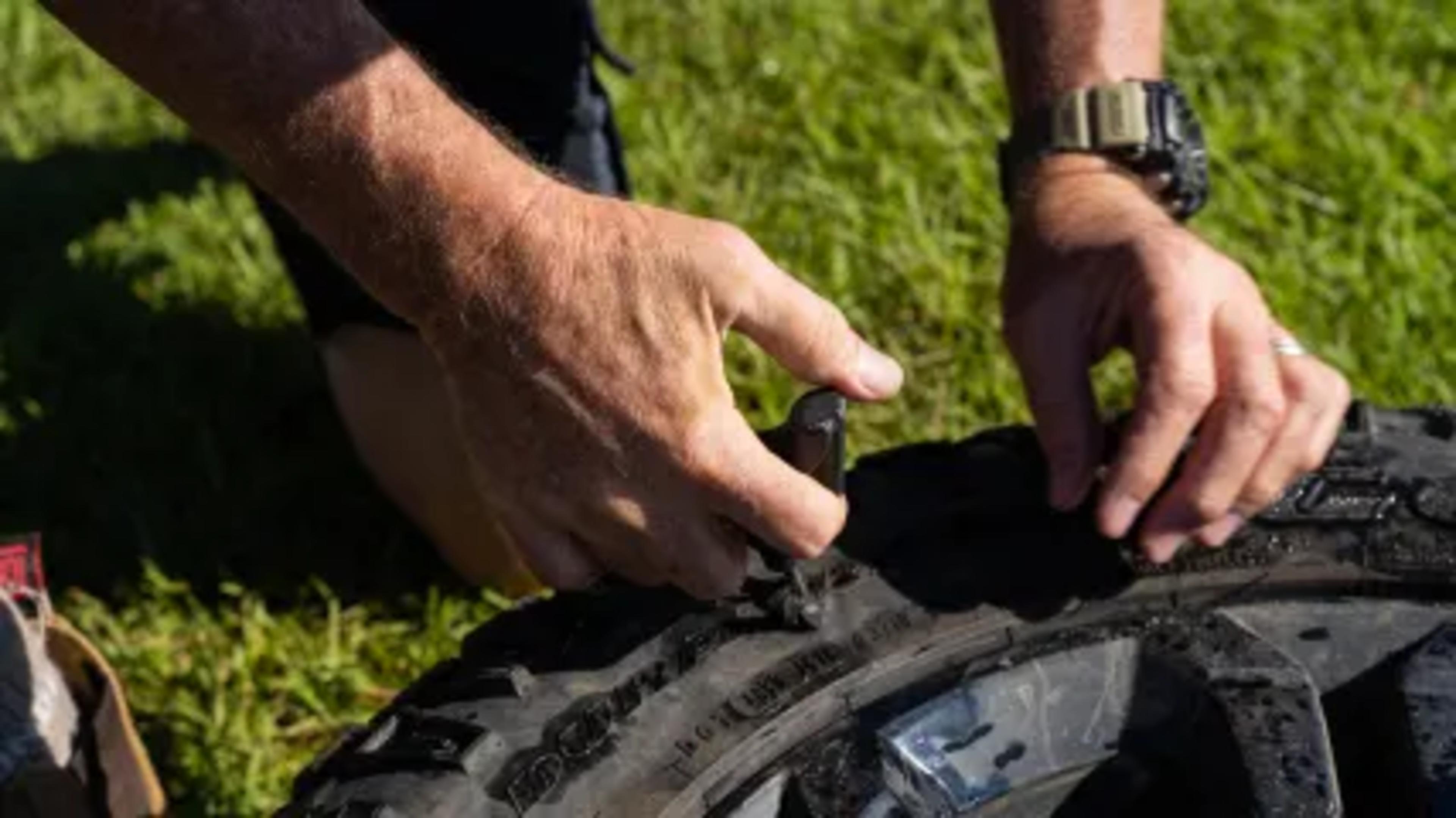 Changing or Repairing a Ute Tyre | Motorama